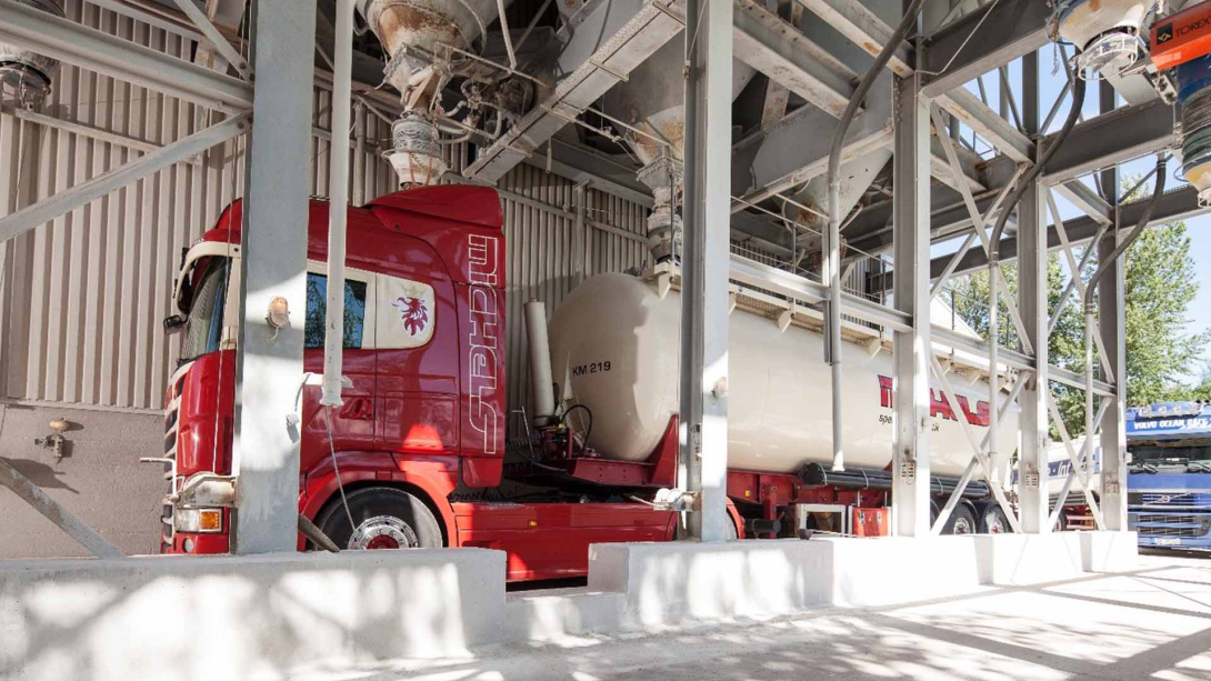 Silo Transport | Karl Michels GmbH & Co. KG
